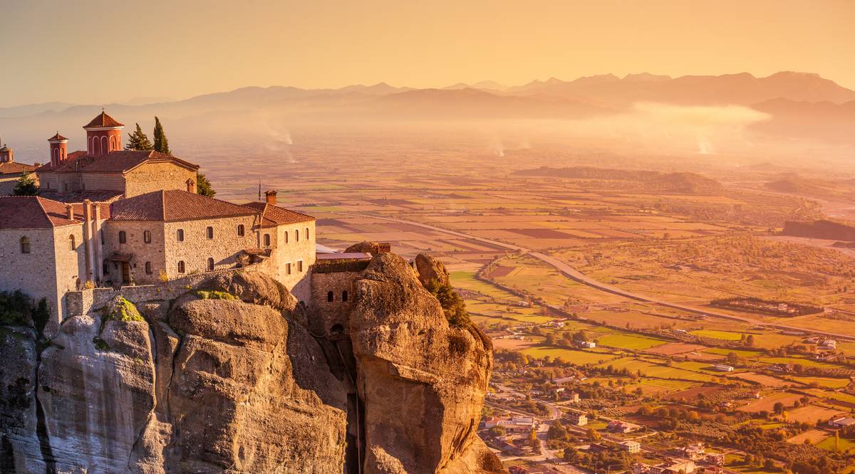 A day trip to Meteora - What to do in Athens
